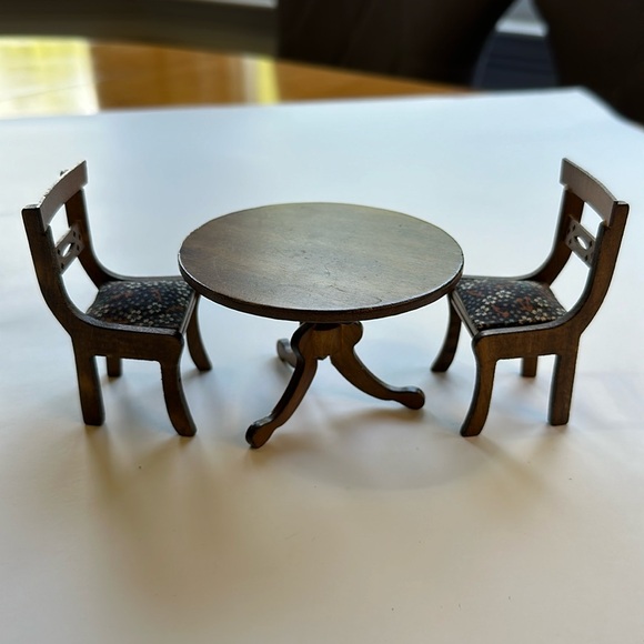 shackman | Toys | Dollhouse Miniature Furniture Wood Table And 2 Chairs ...